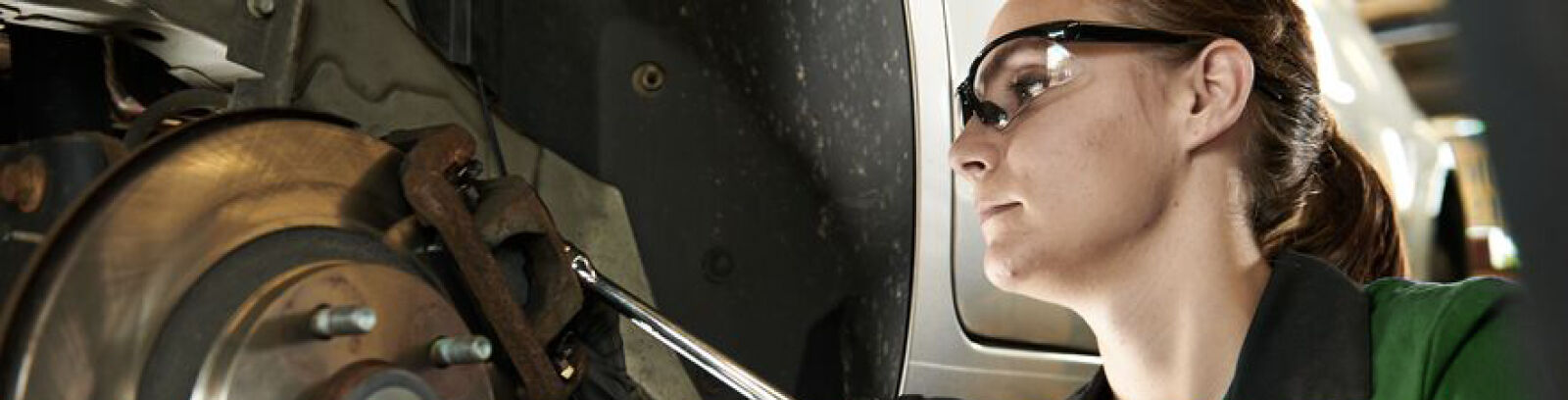 6 Signs To Get Your Brakes Checked | Just Tires